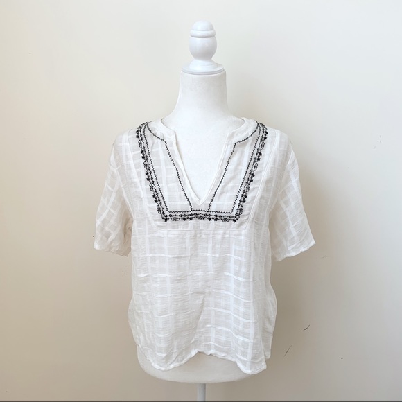 Universal Thread | Tops | Universal Thread Embroidered Short Sleeve Top ...